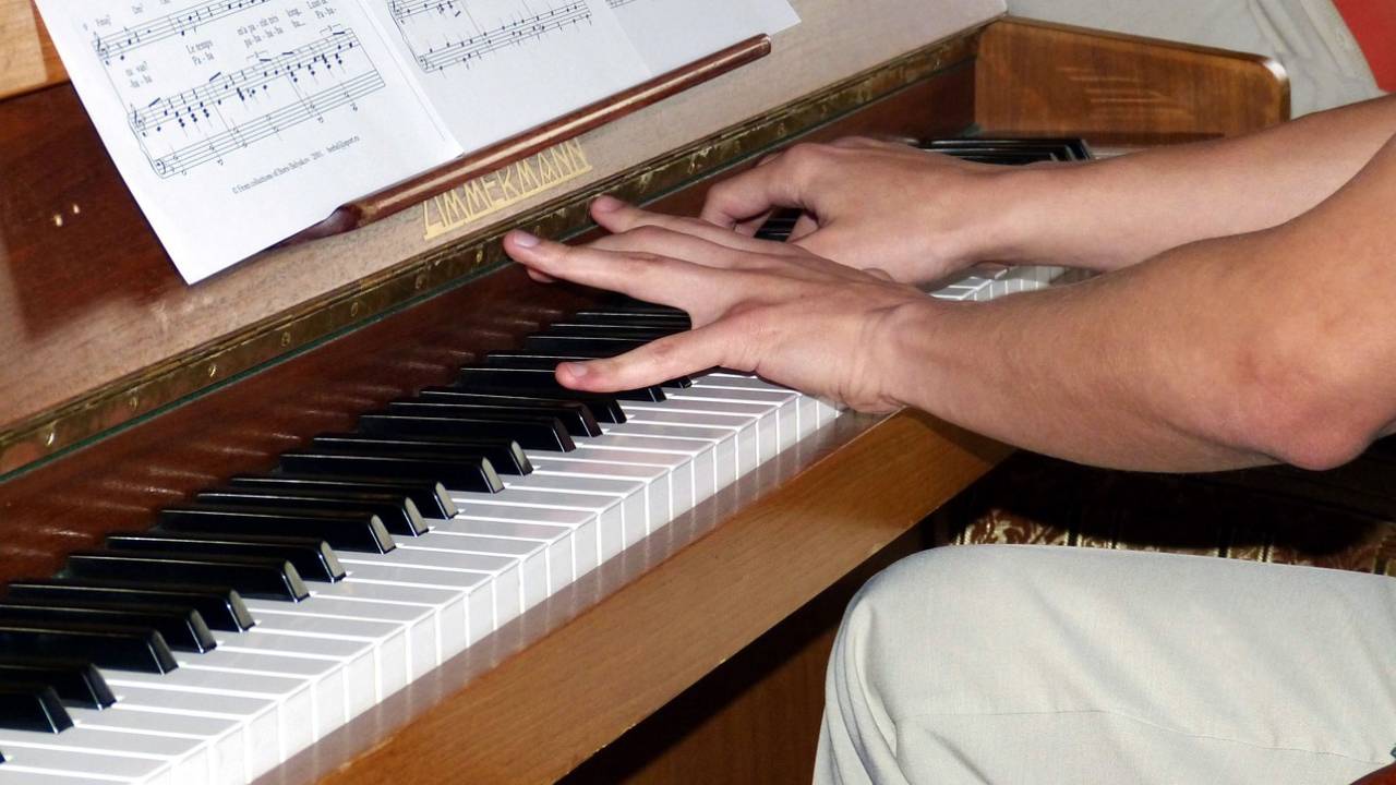 Player Piano Customization: Enhancing Your Musical Experience | Texas ...